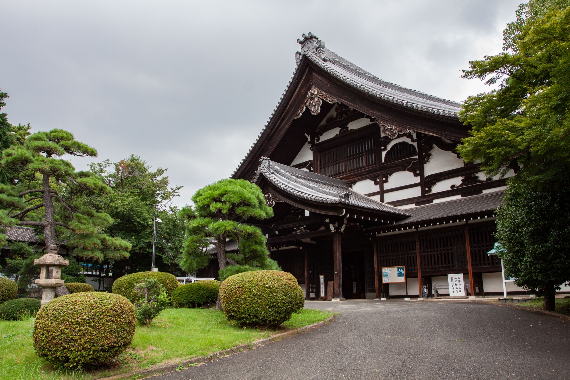 passage au temple Sojiji – made in tokyo