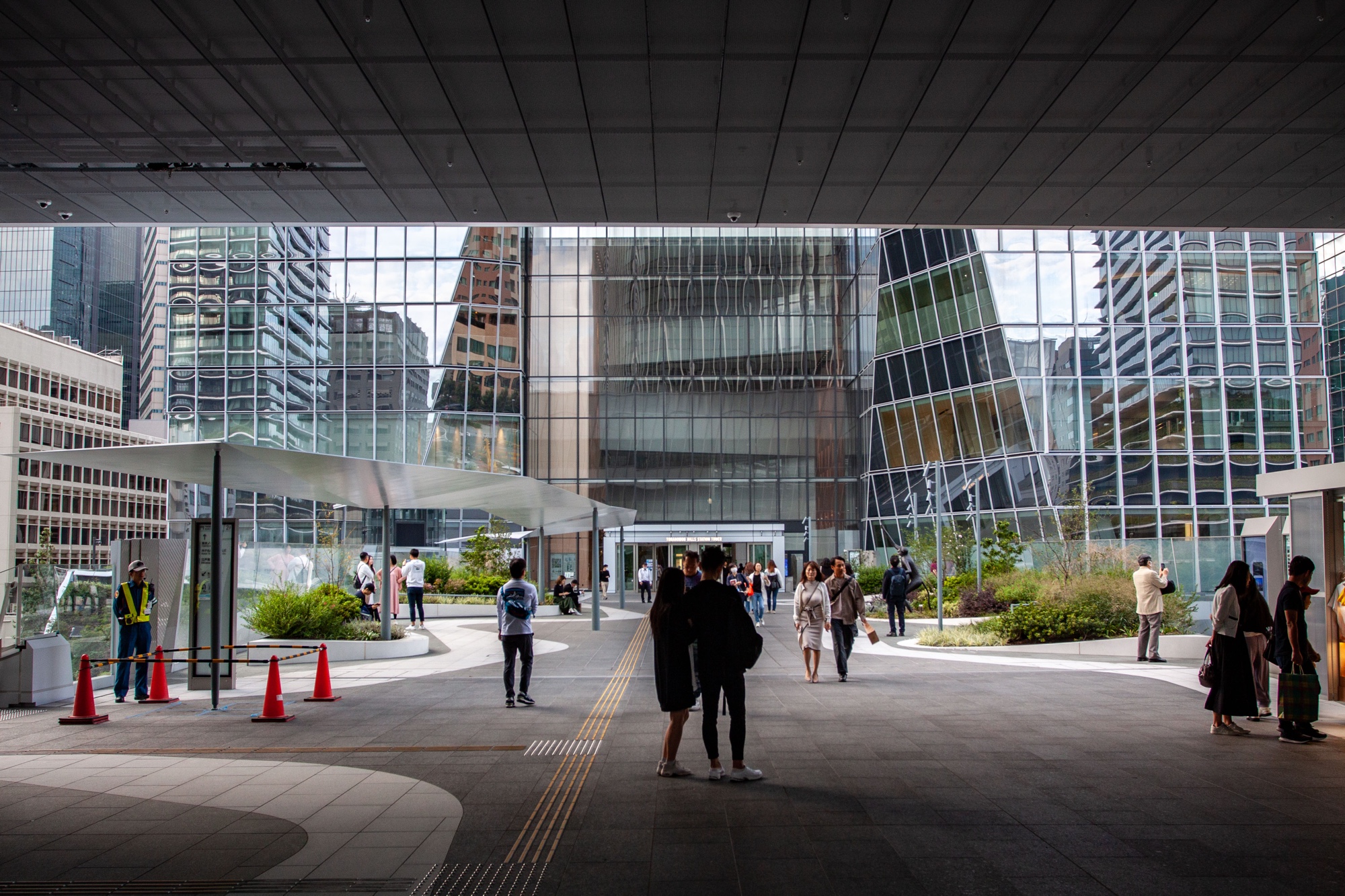 Toranomon Hills Station Tower par OMA – made in tokyo